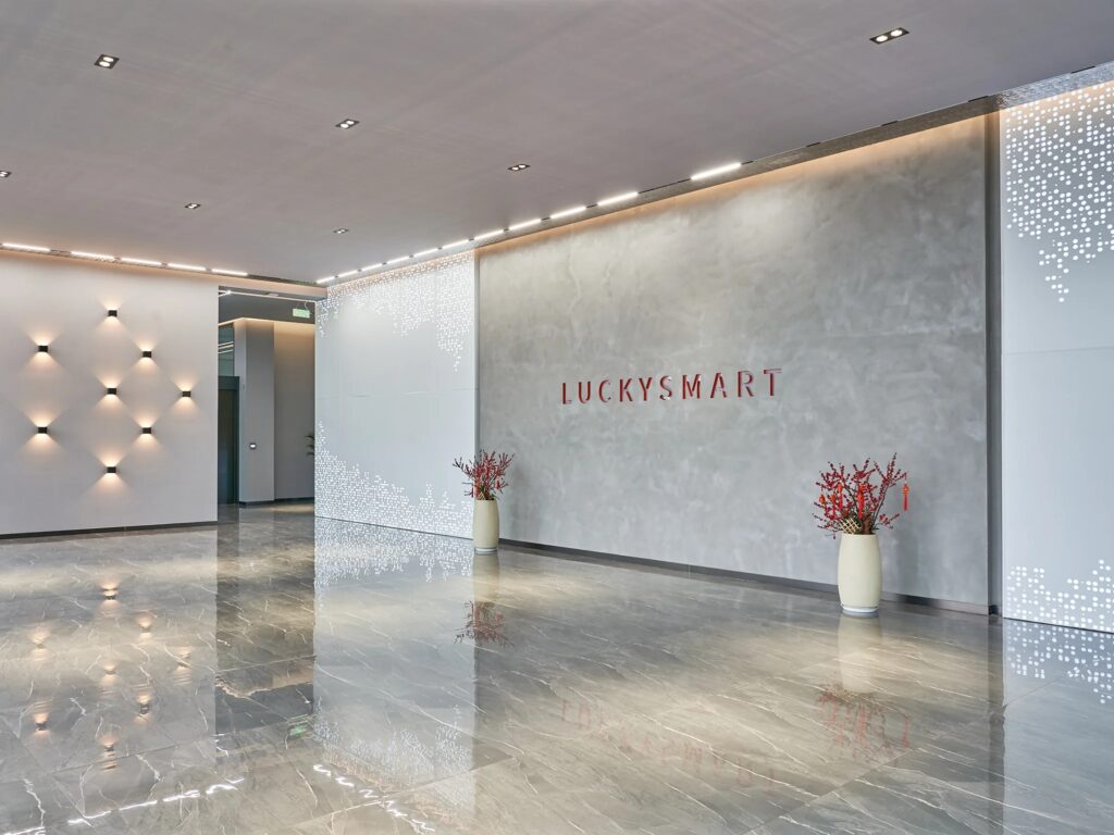 About Us – luckysmart
